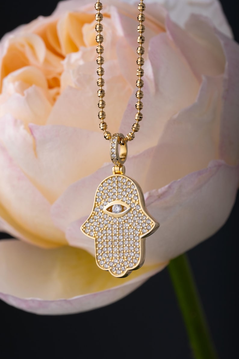 14k Gold Hamsa Necklace: Lab-grown Diamond Hand of Fatima Pendant - Etsy