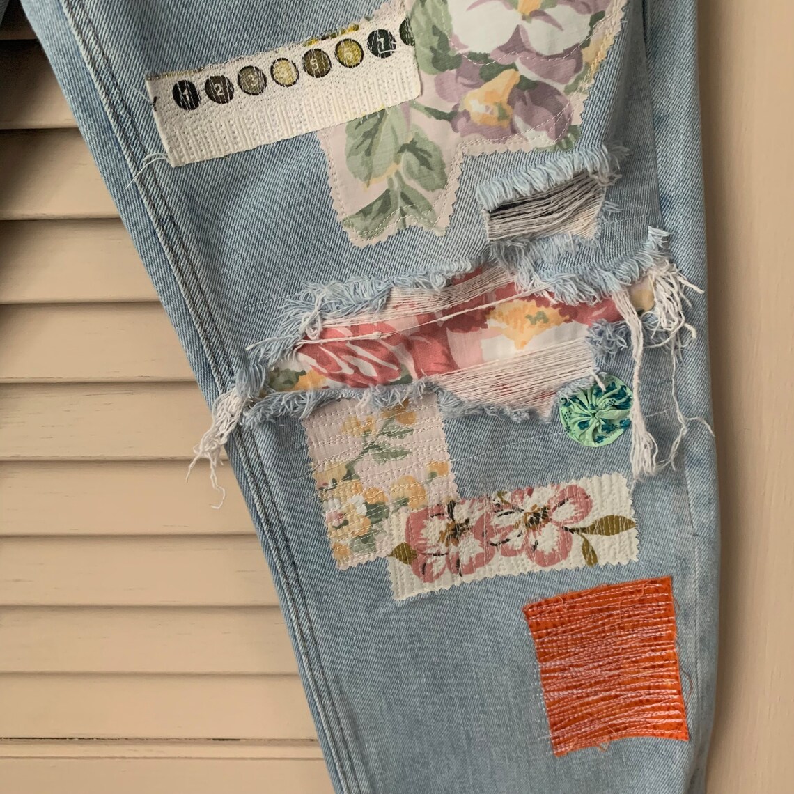 UPCYCLED Patchwork Remade Shabby Chic Bohemian Floral Jeans-freely Born - Etsy