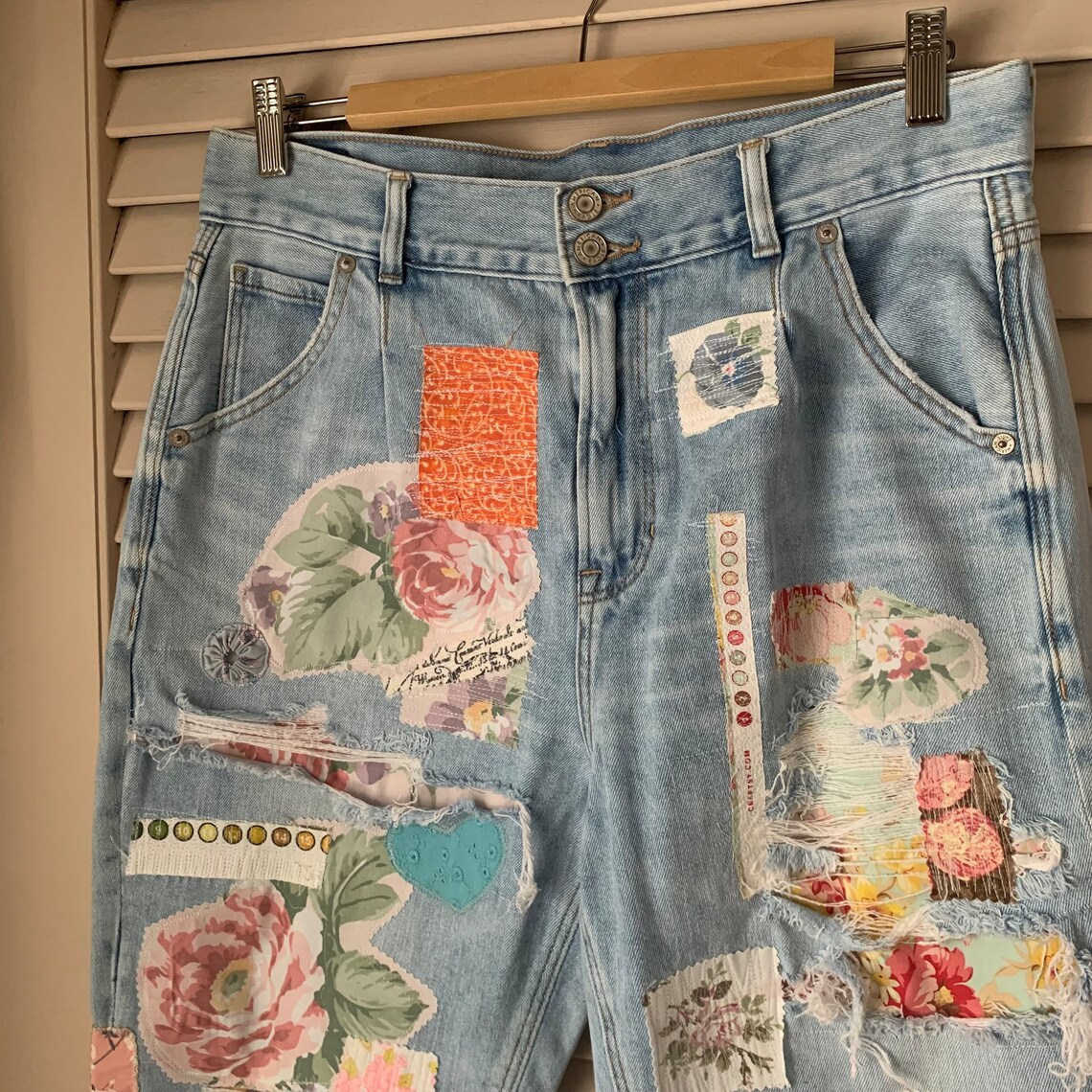 UPCYCLED Patchwork Remade Shabby Chic Bohemian Floral Jeans-freely Born - Etsy