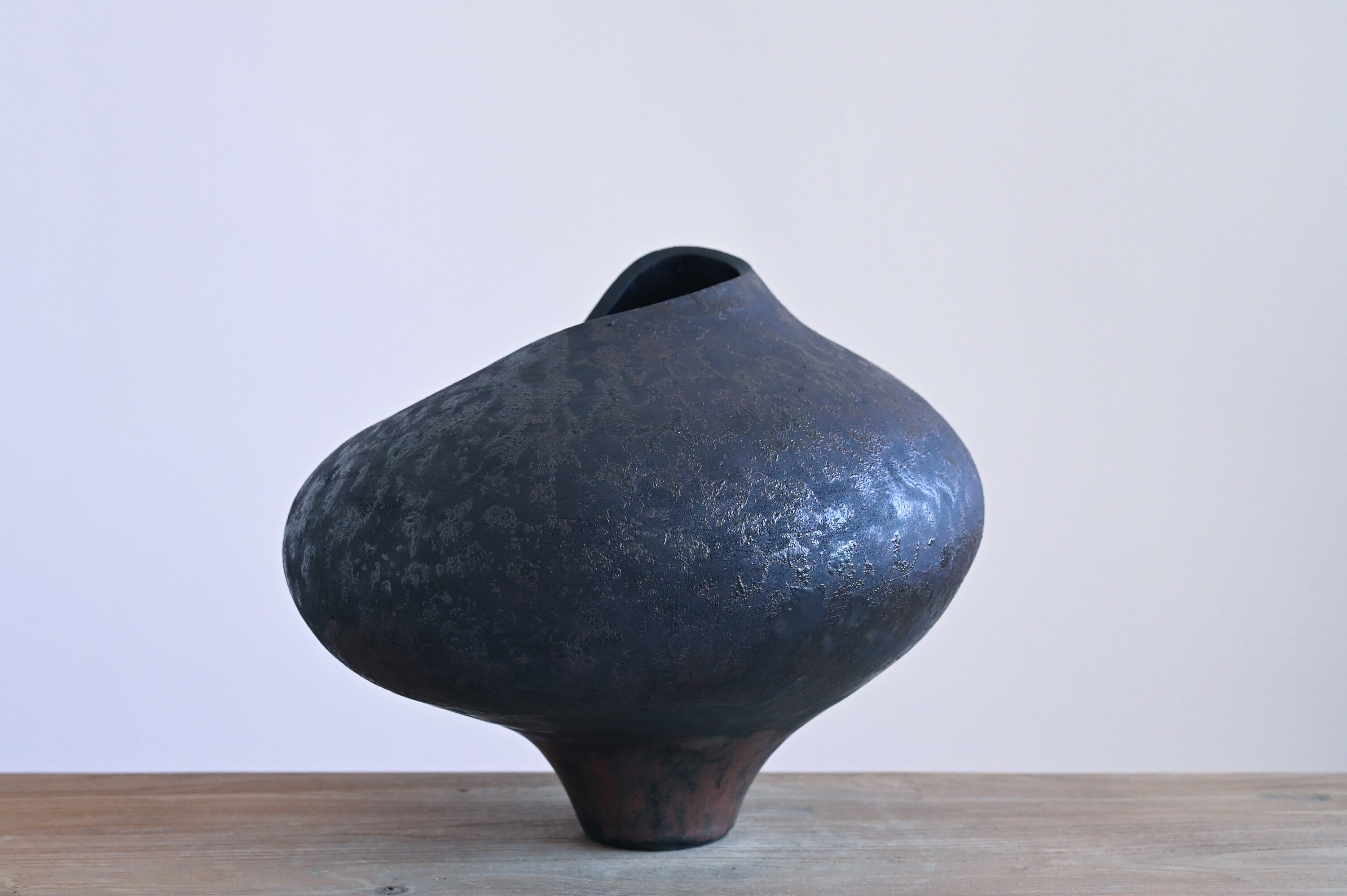 Black Rusty Ceramic Vase Minimalist Modern Decor Handmade Ceramic Vase ...
