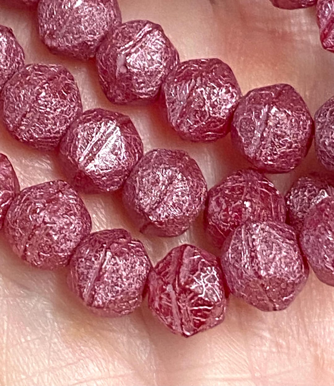 8mm English Cut Ruby Red With Etched Finish Pink Metallic Wash Beads 20 ...
