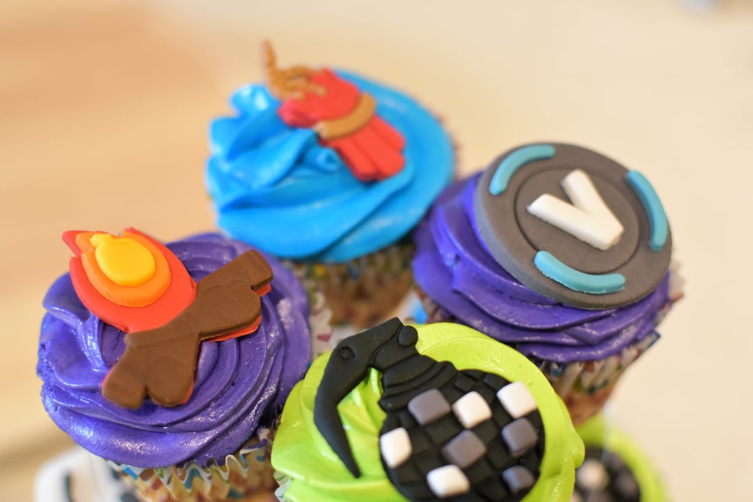 Gamer Inspired Cupcake Fondant Toppers - Etsy
