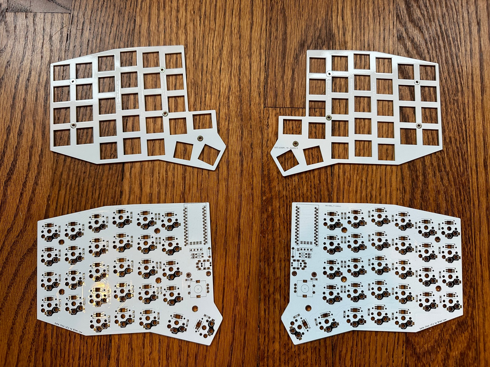 Sofle Choc Low Profile Split Ergonomic Mechanical Keyboard Printed ...