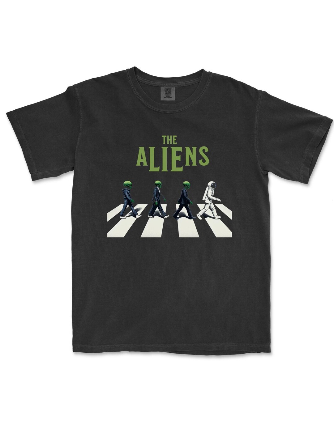 The Aliens Funny High Quality T-shirt, Parody Alien Astronaut Oversized ...