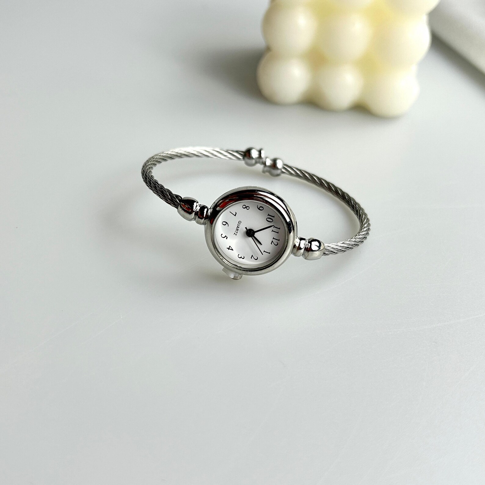 Silver Vintage Watch, Bracelet Style Minimal Watch,round Dial Small ...