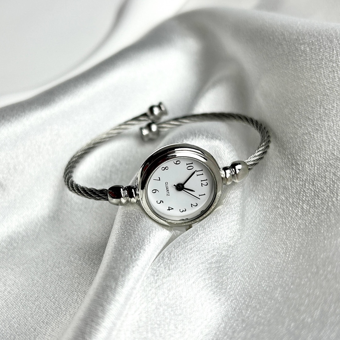 Silver Vintage Watch, Bracelet Style Minimal Watch,round Dial Small ...