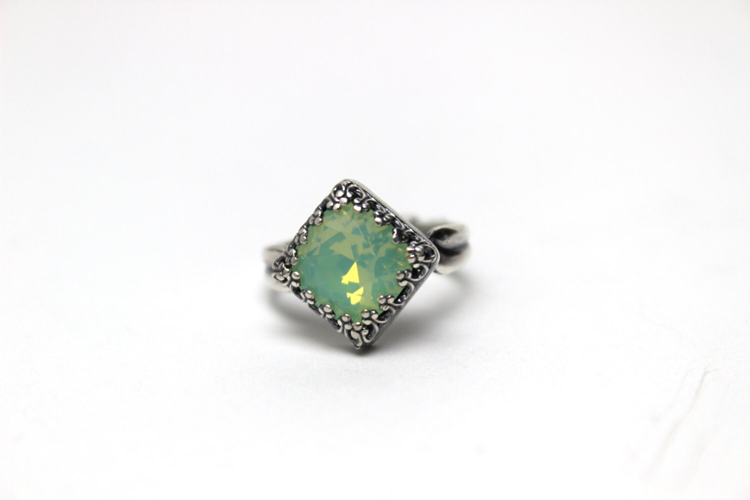 Swarovski Crystal Cocktail Ring Bold Chrysolite Opal Mint Green Milk ...