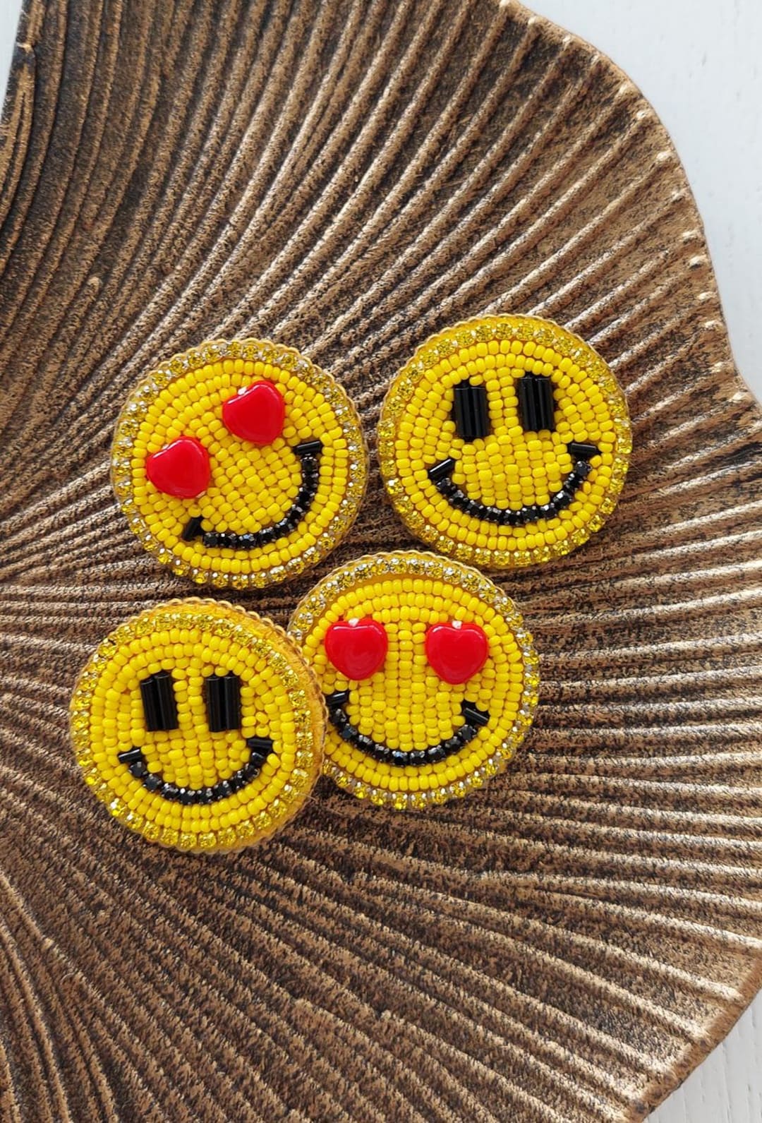 Cute Collar Pins, Happy Smiley Face, Long Distance Gift, Smiling ...