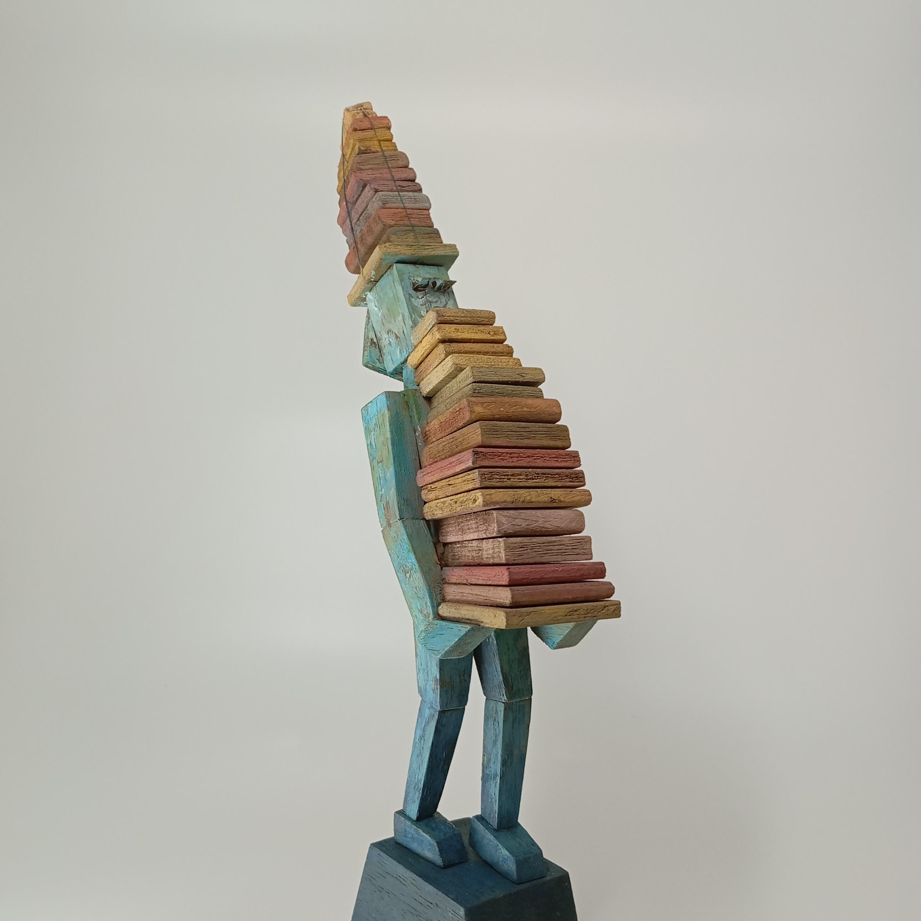 Minimalist Wooden Reading Figure, Art Deco Decoration in Living Room ...