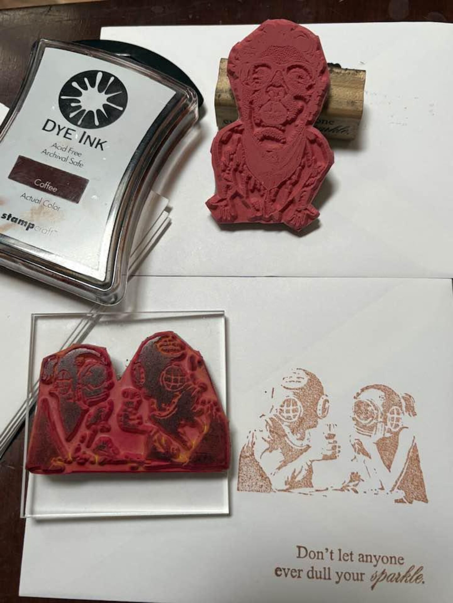 Rubber Stamp Lady Kissing Smooch Old 17896 Wood Mounted, Unmounted or ...