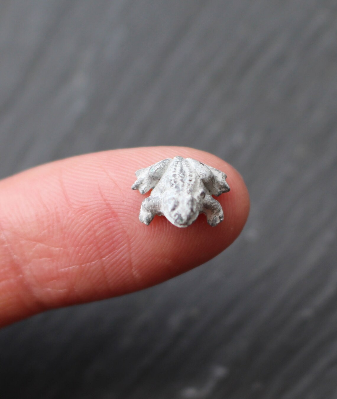 Dolls House Miniature Percy the Stone Frog - Etsy UK