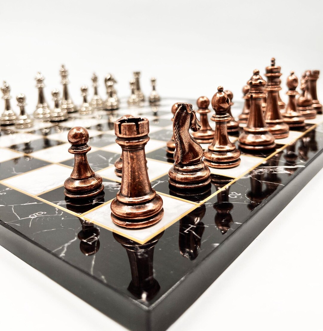 Marble Patterned Chess Board: Classic Gold, Black & Copper Chess Pieces ...