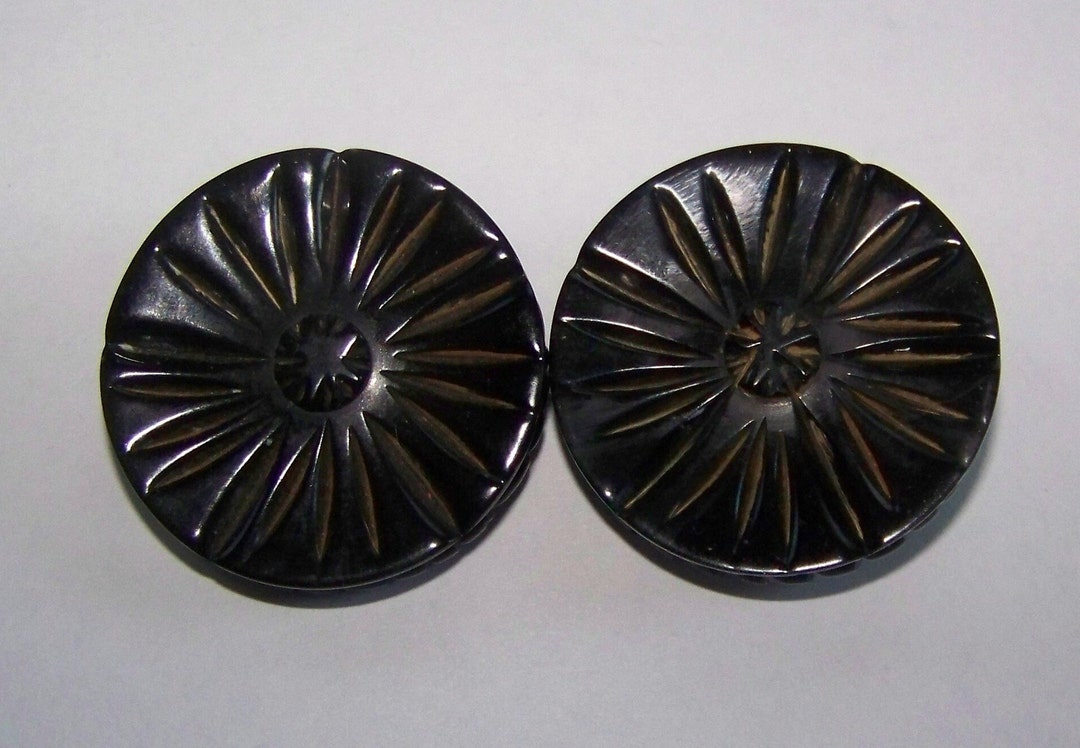 Vintage Bakelite Carved Buttons Rosettes BTP - Etsy