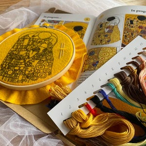 Gustav Klimt the Kiss Hand Embroidery Kit, the Kiss Hoop Art Thread ...