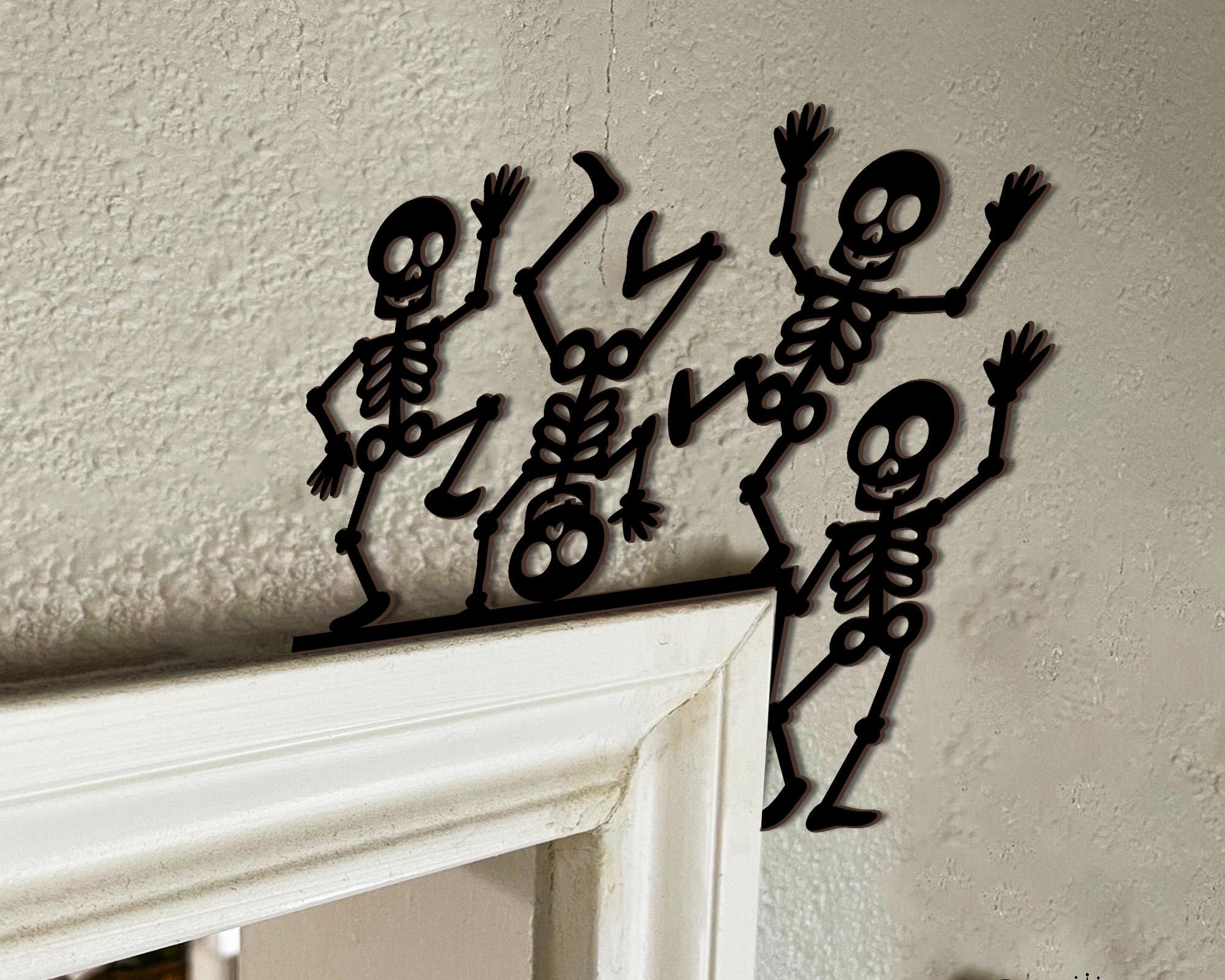 Skeleton Halloween Door Corner, Halloween Skull Door Topper, Spooky ...