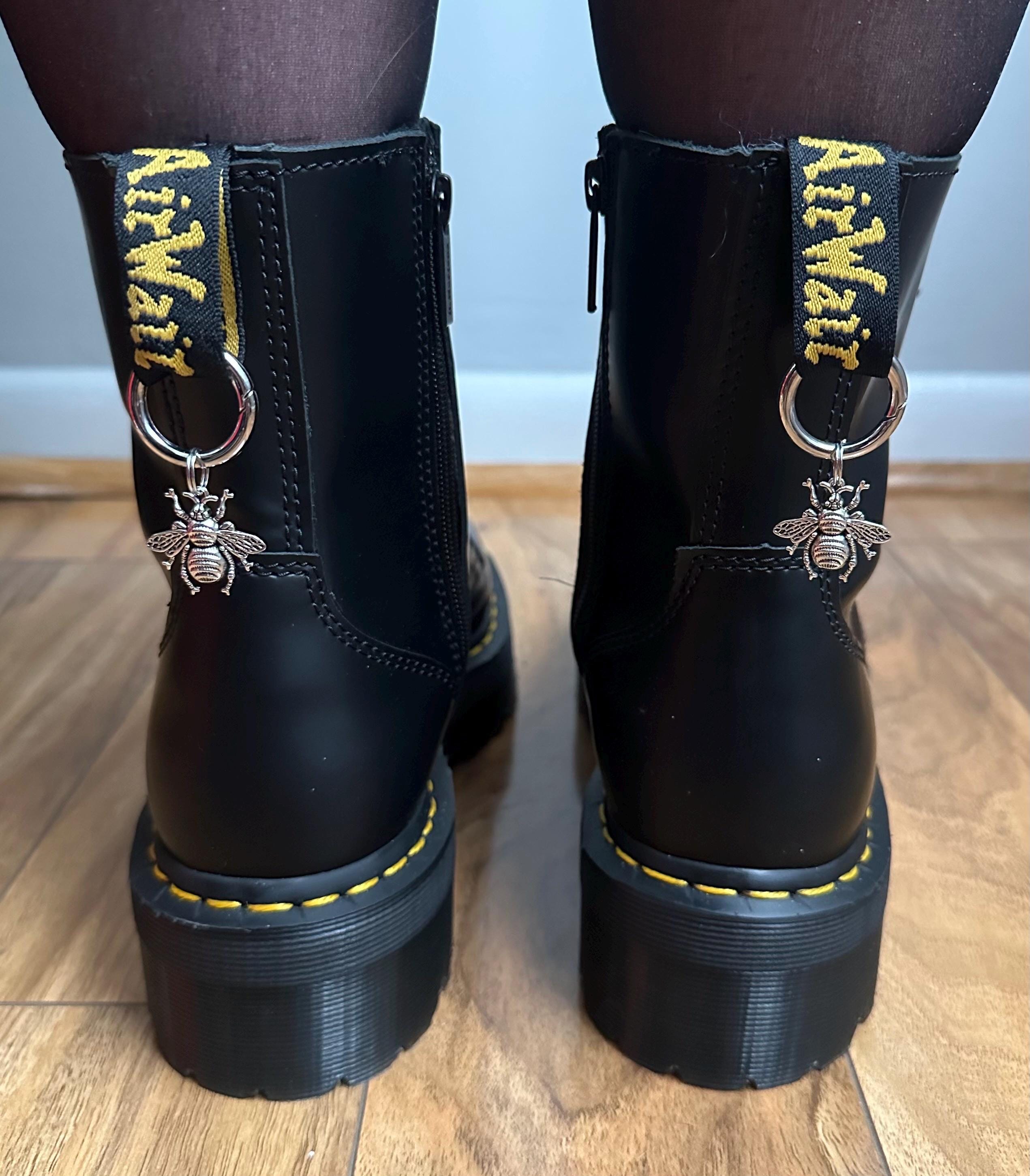 Bumble Bee Boot Charms - Etsy