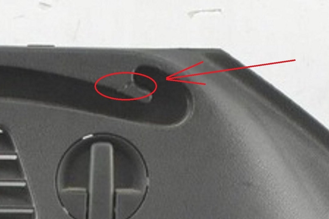 Audi Q3 Parcel Shelf - Locking Pins for Broken Panel Repair 8u0863880 ...