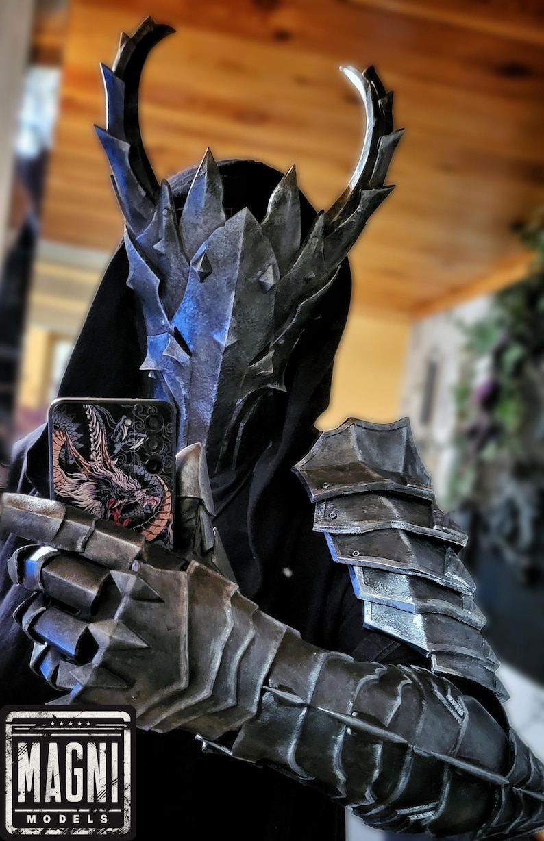 Talion's Servant's Armor Gauntlets and Shoulder Pads STL FOR 3D ...