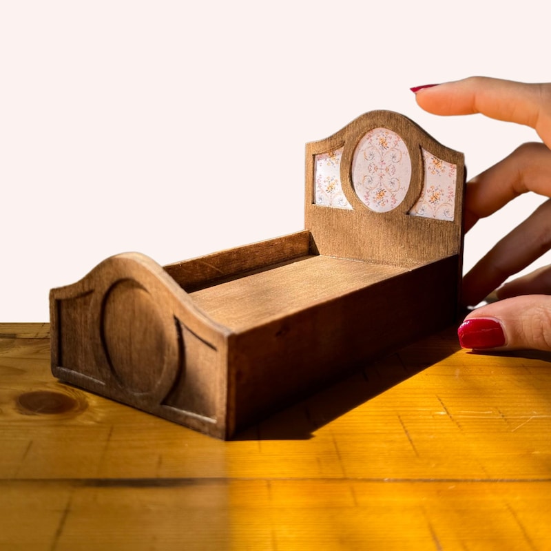 1:12 Scale Template Bed - Etsy UK
