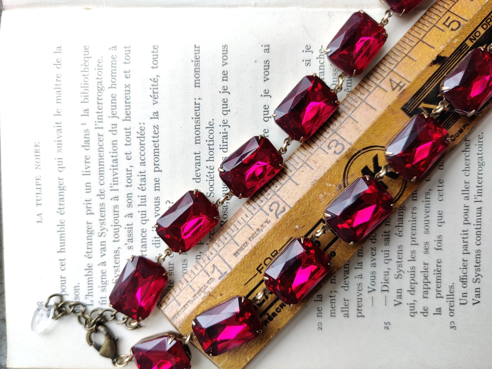 Fuchsia Anna Wintour Collet Necklace FUCHSIA Statement - Etsy