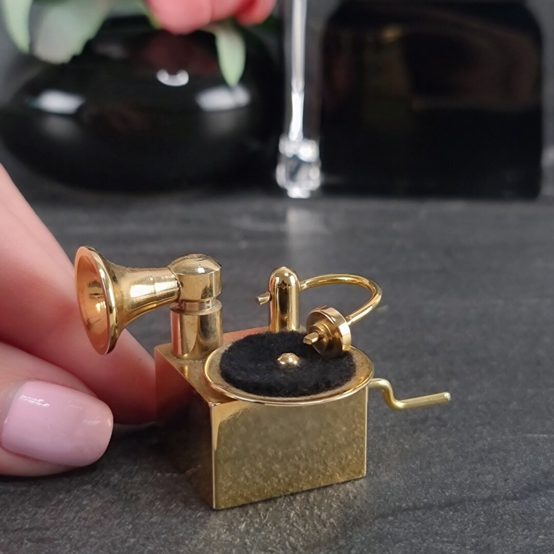 Miniature Gramophone for Dollhouse Decor Vintage Knick Knacks and ...