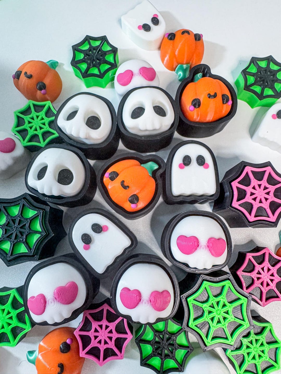 Cute Spooky Halloween Fidget Clicker Keychain | Ghost Pumpkin Skeleton ...