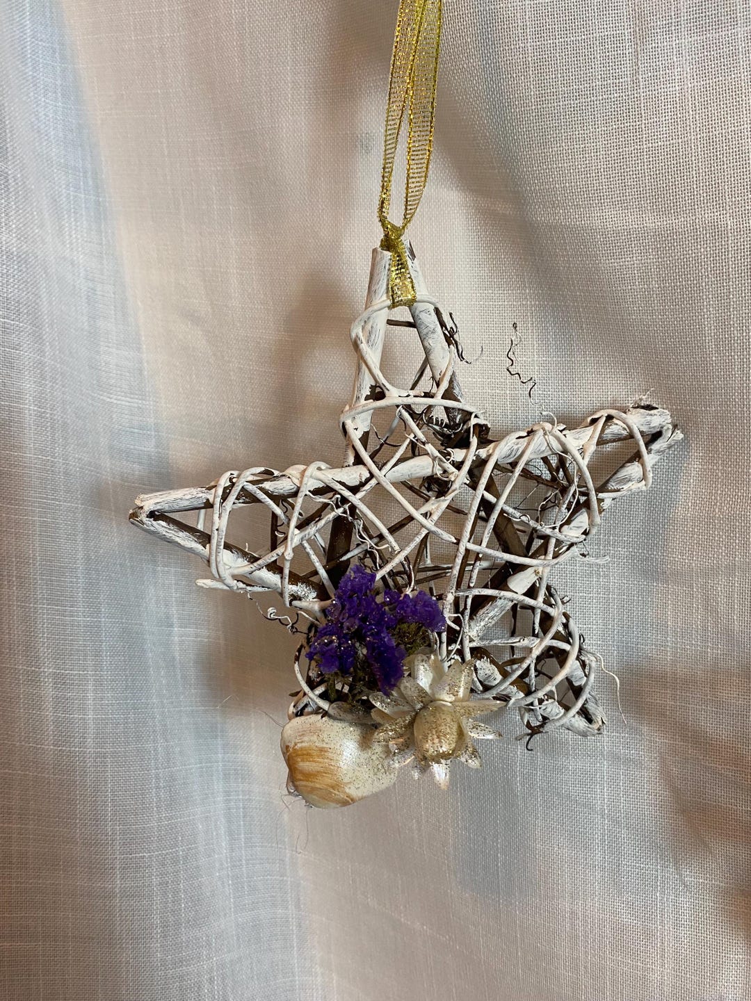 Rustic-white Grapevine Stars With Flowers - Etsy