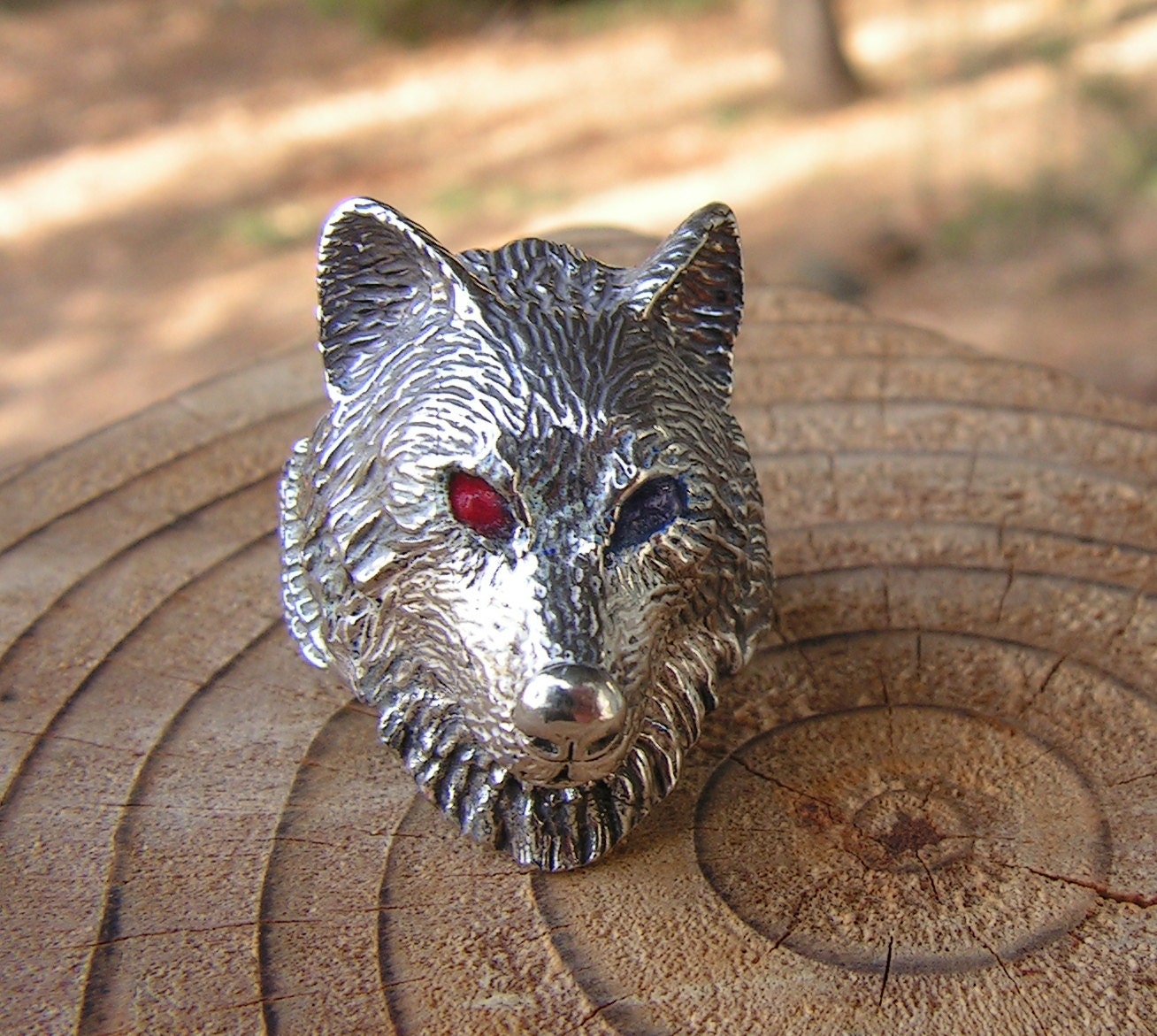 Wolf Ring With Red and Blue Eyes in Sterling Silver - Etsy
