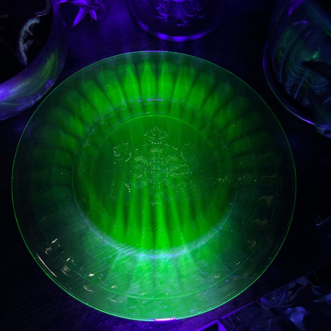Antique Uranium Snowflake Plate - Etsy