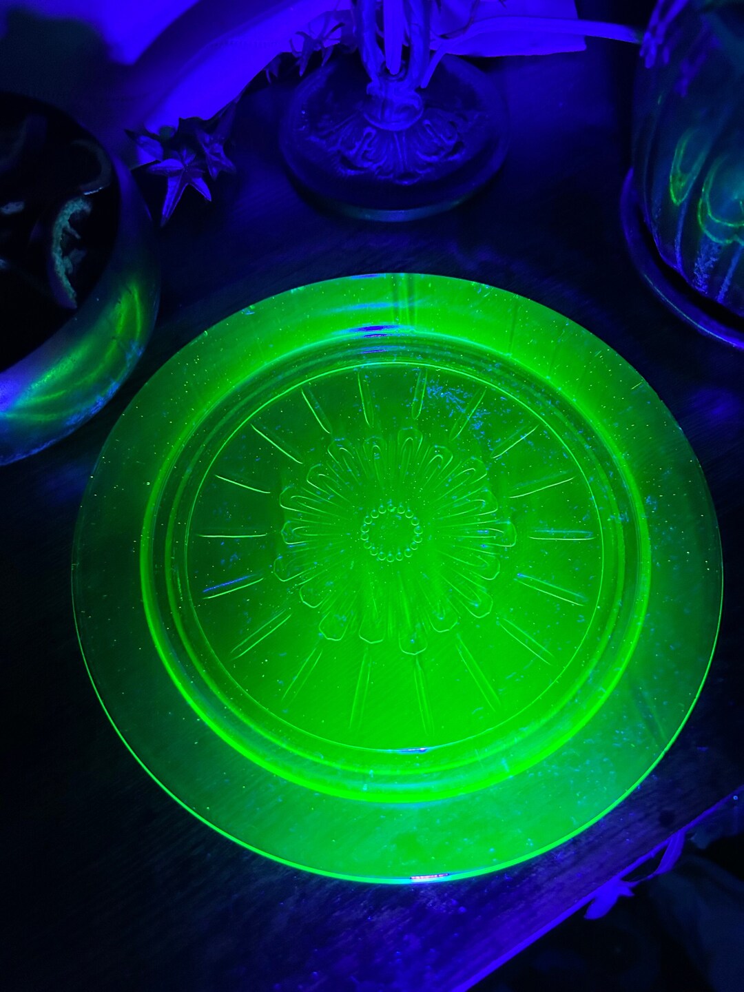 Antique Uranium Flower Plate - Etsy