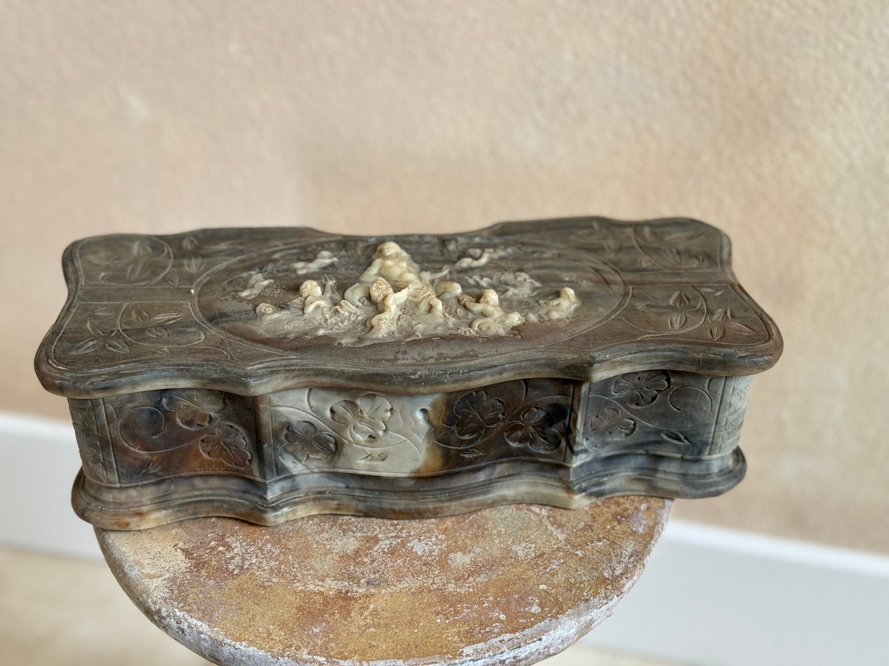 Beautiful Venus at Repose Vintage Genuine Incolay Stone Jewelry/trinket ...