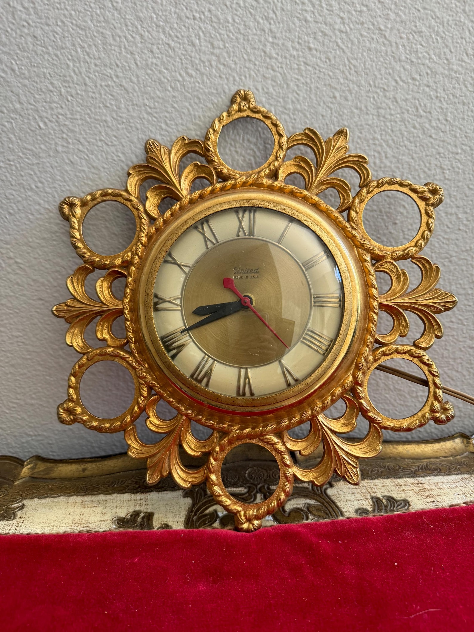 Vintage Hollywood Regency Wall Clock, United, Electric, 1950s - Etsy