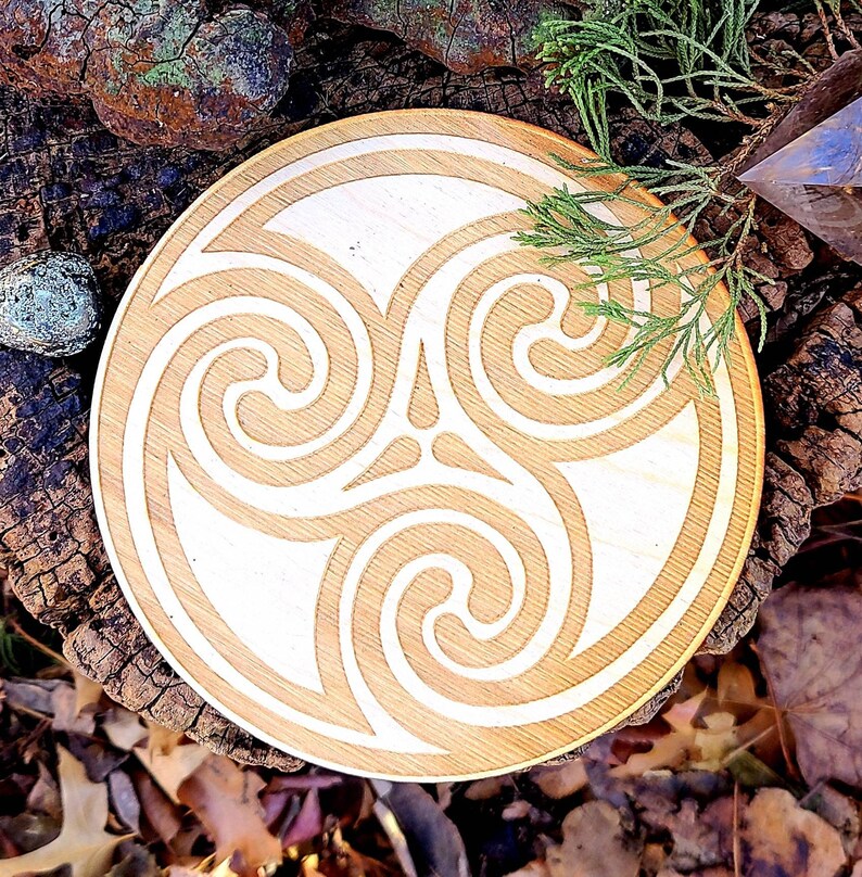 6 Celtic Triskelion Crystal Grid Board Lasercut Birch - Etsy