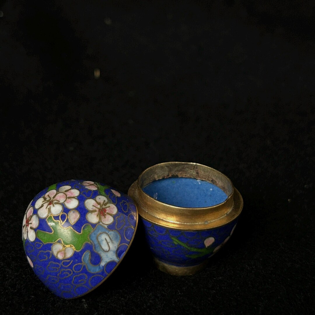 Vintage Cloisonne Small Egg Shaped Accessories Case/flower Motif ...