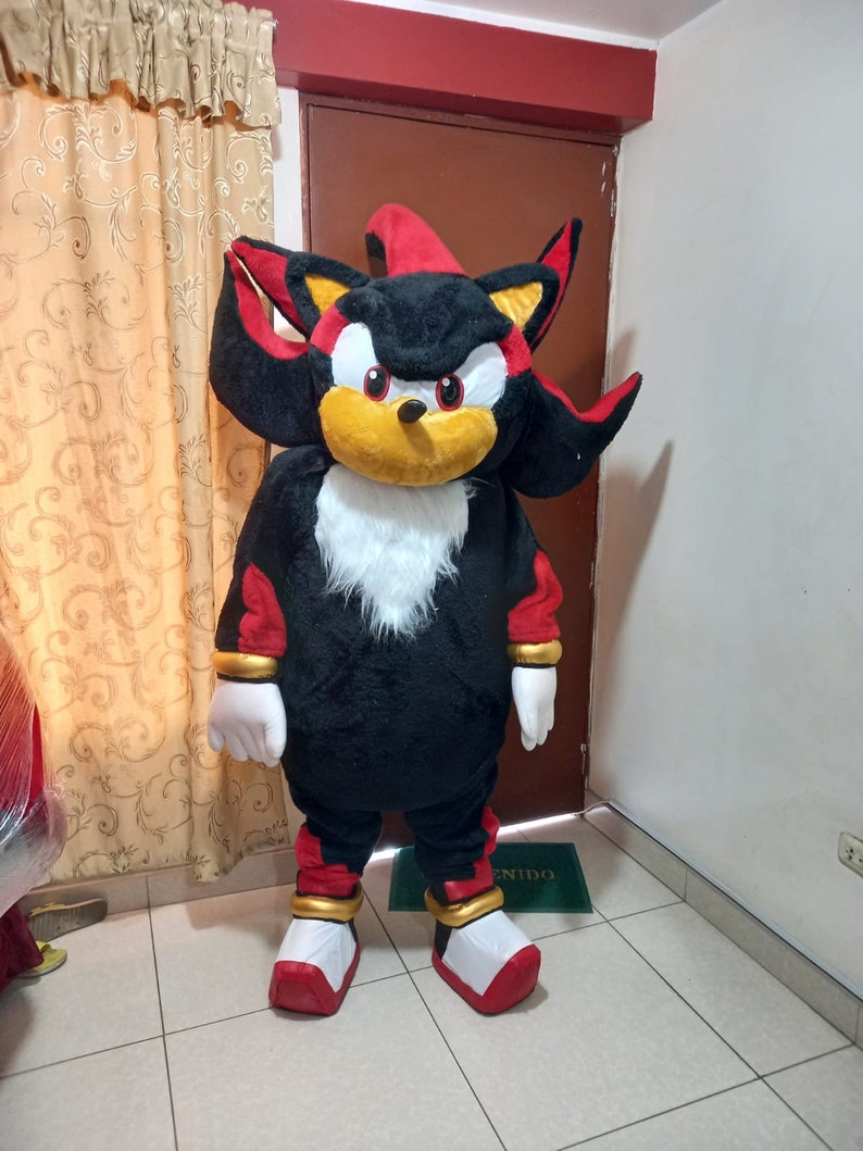 Shadow the Hedgehog Sonic DELUXE Black Red Professional Adult Realistic ...
