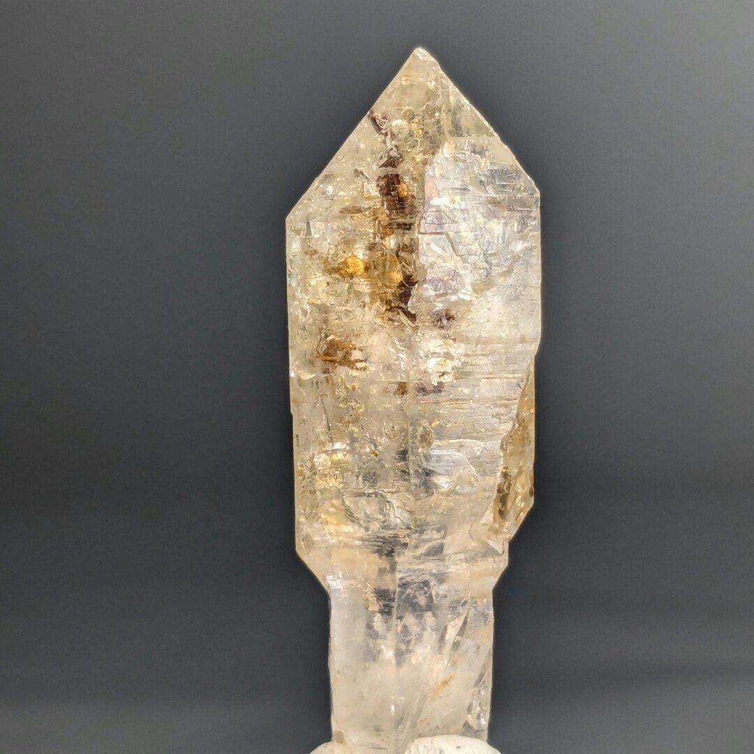 Quartz Scepter Crystal: UV Reactive Petroleum Inclusions, Enhydro - Etsy
