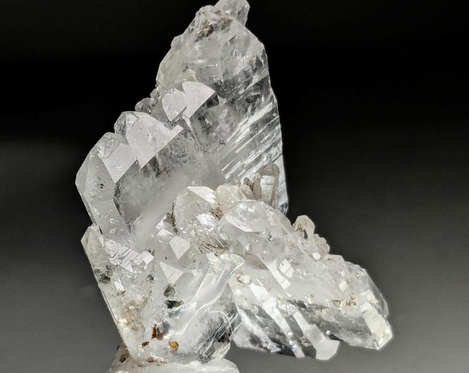 Doubly Terminated Fenster Quartz Chain With Clay Inclusions Fenster ...