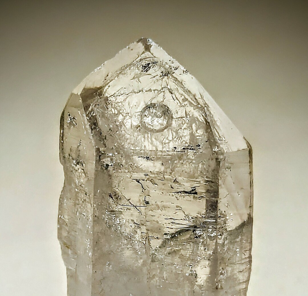 Gemmy Optical Vera Cruz Quartz With Crazy Big Bubble.. - Etsy