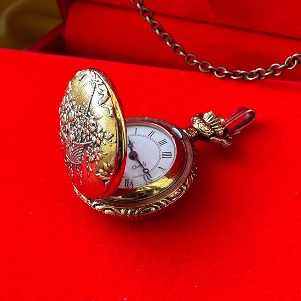 Clock Locket - Etsy