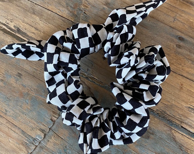 Black and White Checkerboard Pattern Scrunchie Hair Tie, Checker ...