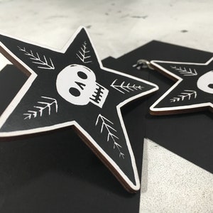 Skull Star Unusual Gothic Woodcut Style Ornament Hanging Wooden Spooky ...
