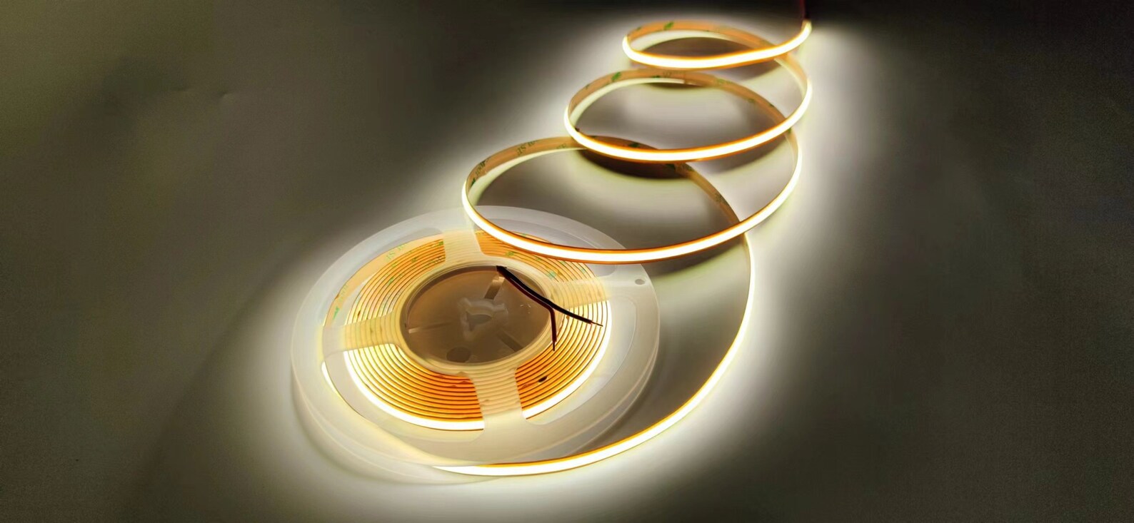 Dots Free Led Lighting Strip Solid Lighting Available on 2700k 3000k ...