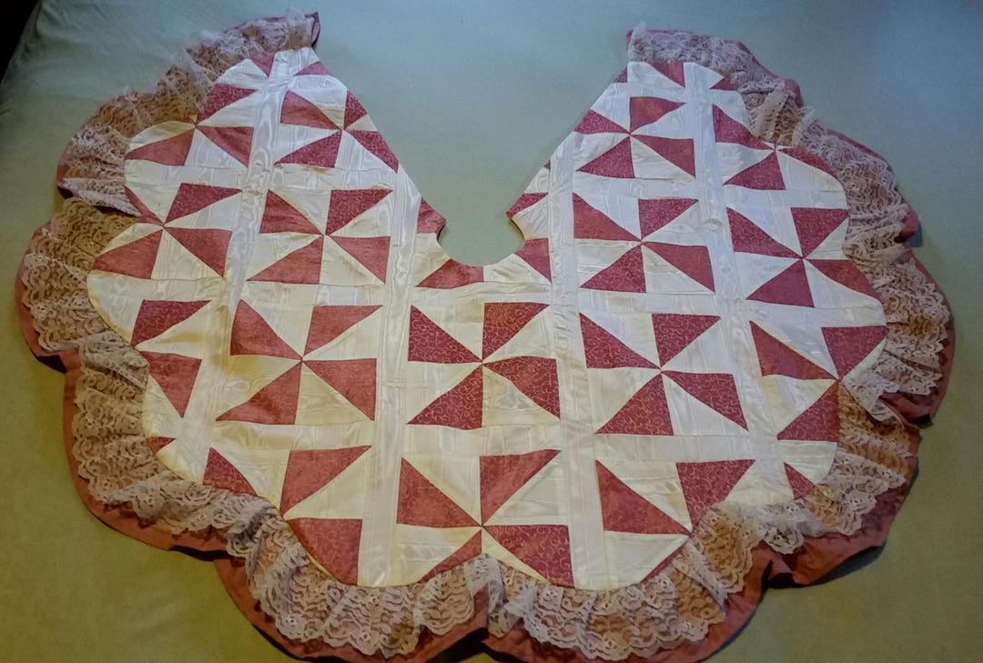 Victorian Ruffled Satin Pinwheel Pieced Tree Skirt FREE SHIPPING - Etsy