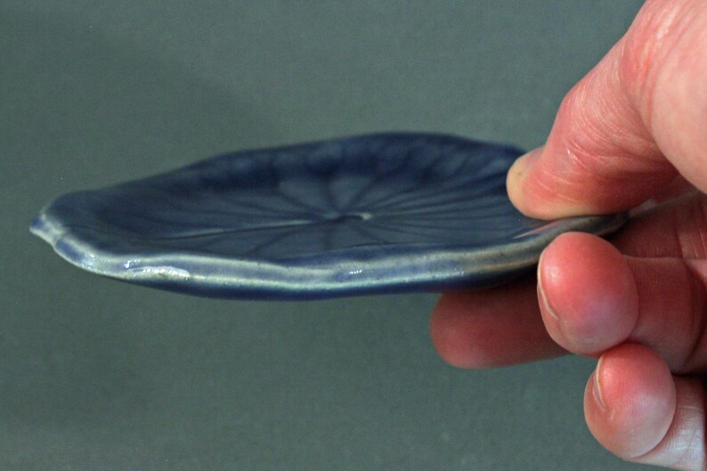 Ceramic Water Lily Plate - Etsy
