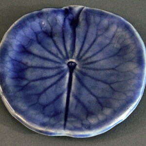 Ceramic Water Lily Plate - Etsy