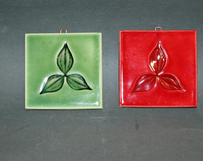 Trillium Leaf 3x3" Hanging Tile - Etsy