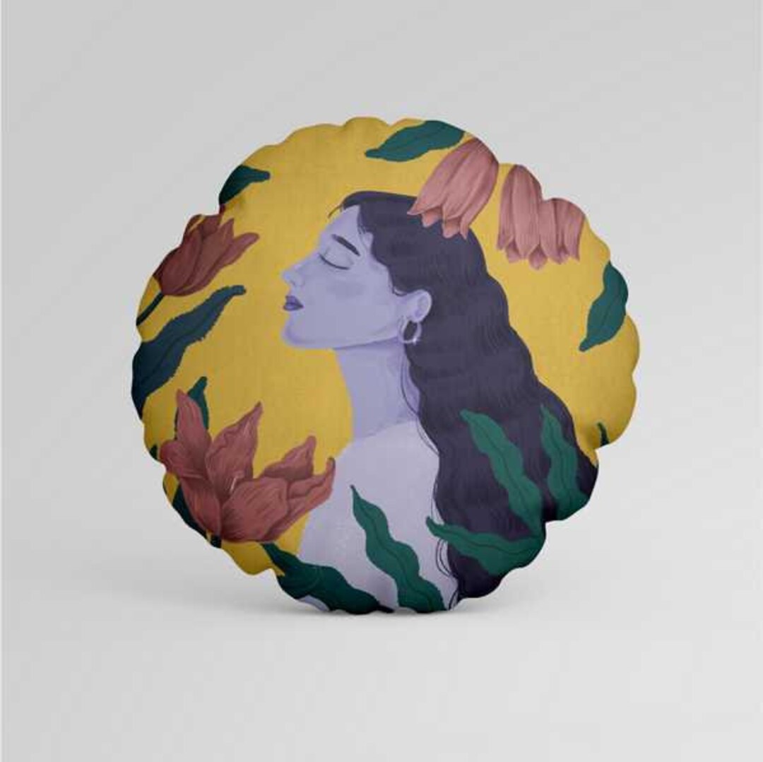 Classic Leaf Design Cushion - Etsy