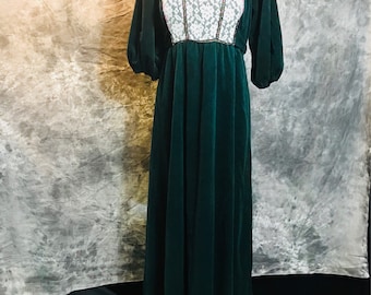 Stepford wives | Etsy