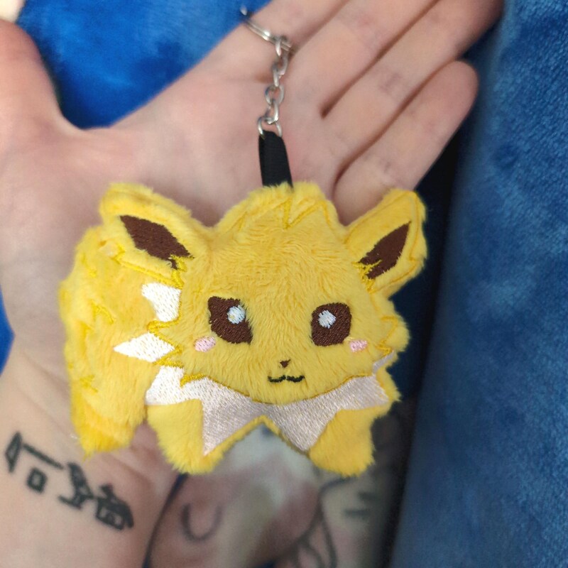 Jolteon - Etsy