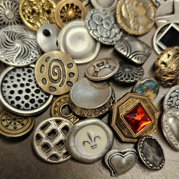 Vintage Buttons - Etsy
